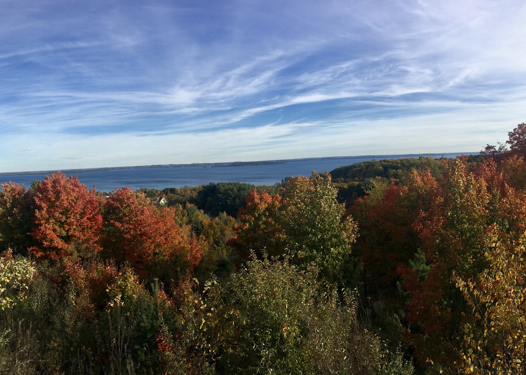The Perfect Day Trip Visiting The Village Of Suttons Bay Michigan